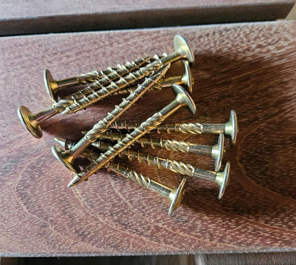 Spojovací materiál